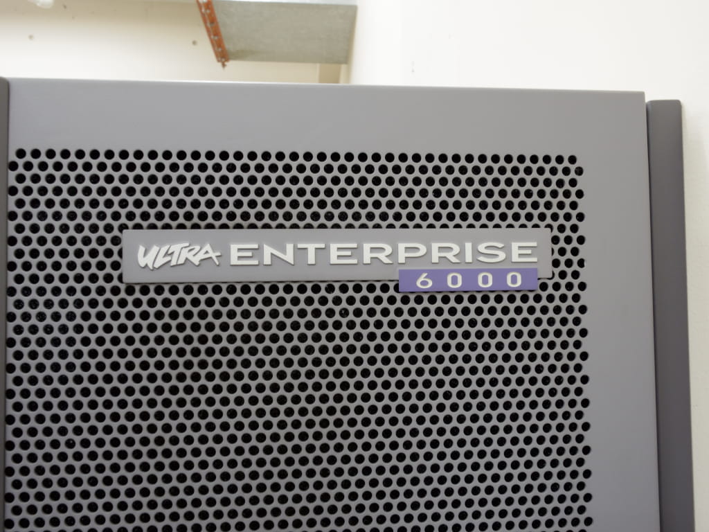 Sun Microsystems Starfire (Ultra Enterprise 10000だと思うんだけど)