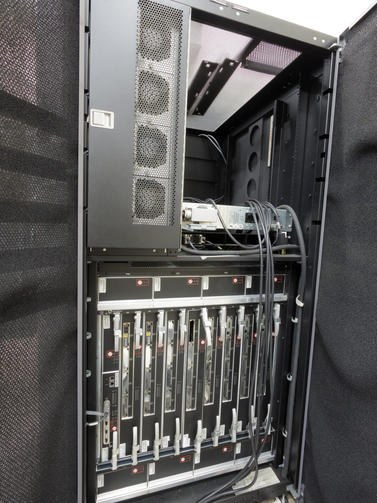 Sun Microsystems Starfire (Ultra Enterprise 10000だと思うんだけど)